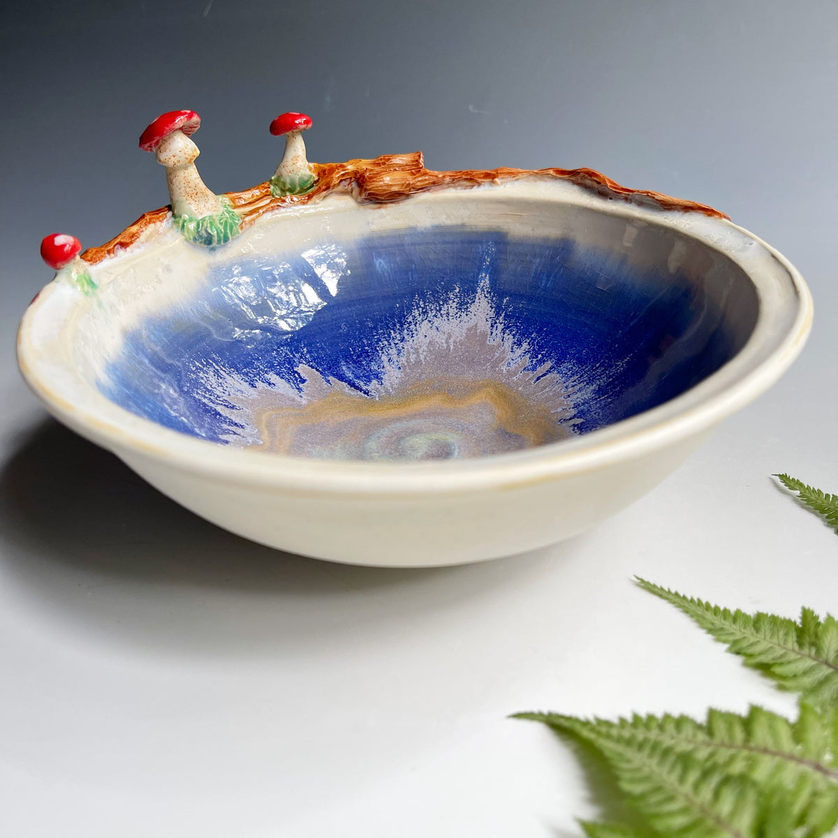 Mushroom bowl tree branch rim MB2 12 oz – Lee Wolfe Pottery